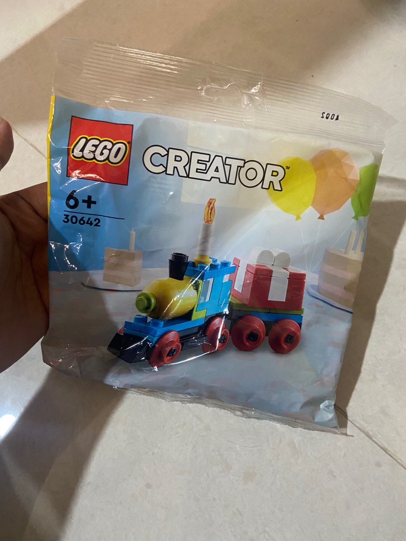Lego Polybag Birthday Train, Toys & Collectibles, Mainan di Carousell