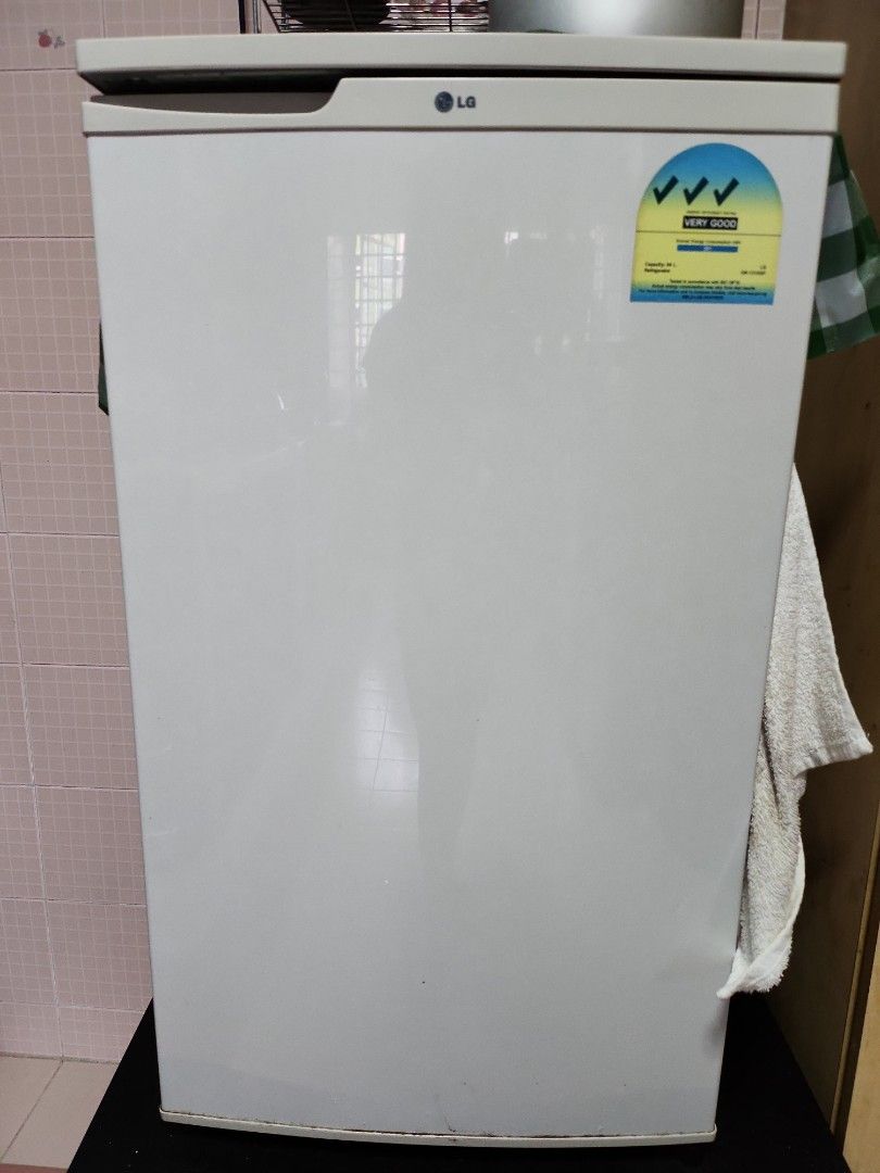 Lg Small Fridge Tv And Home Appliances Kitchen Appliances Refrigerators And Freezers On Carousell