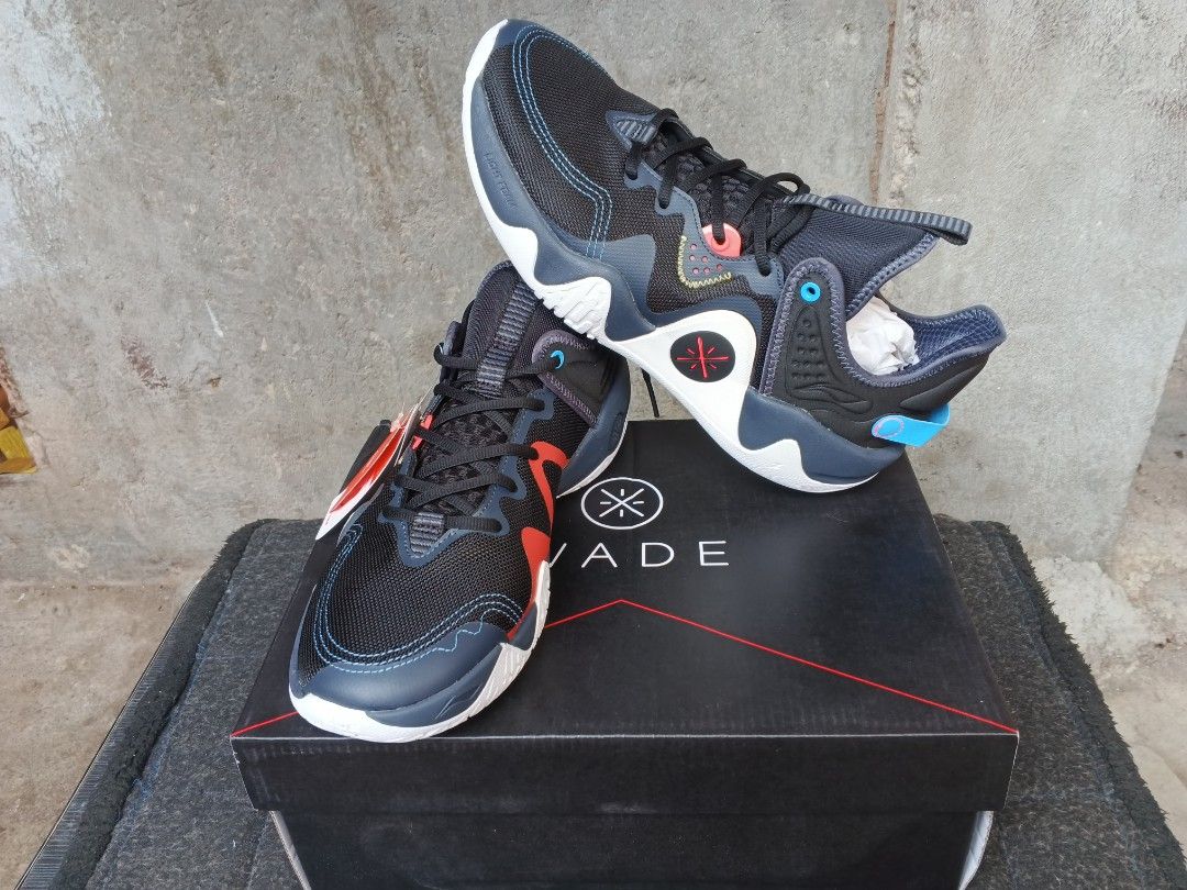 Li Ning Wade Ice Blood V2 "Team No Sleep" on Carousell