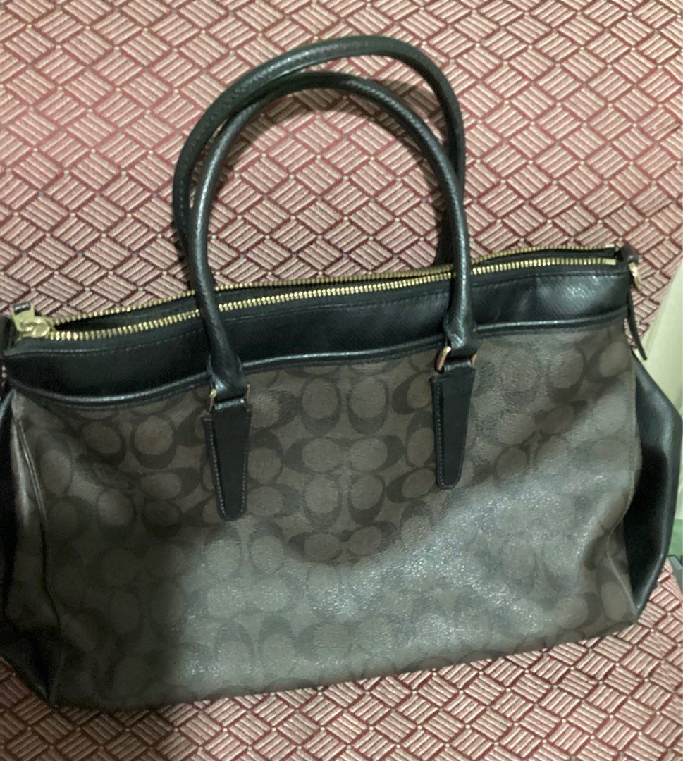 Lightly Used Authentic US Coach Tote Bags on Carousell