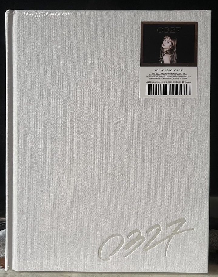 LISA PHOTOBOOK [0327] VOL. 2 - SECOND EDITION on Carousell