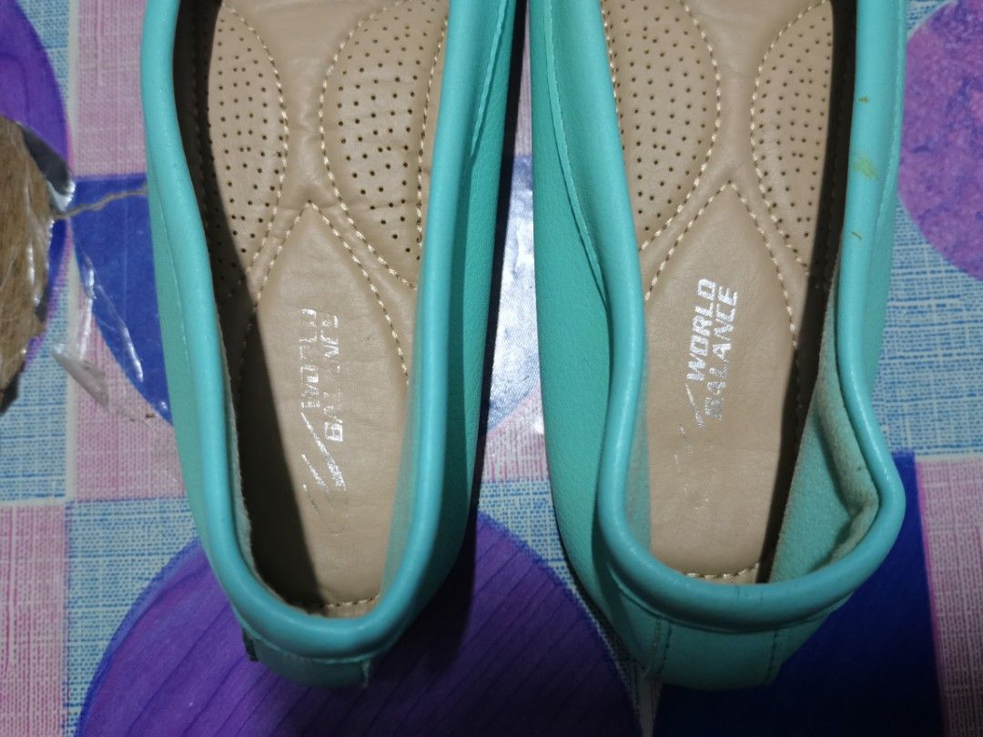 Loafers (World Balance), Women's Fashion, Footwear, Loafers on Carousell
