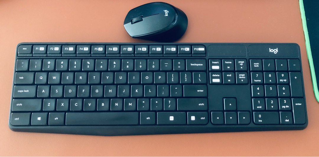 Logitech Mk315 Mouse And Keyboard Set Computers And Tech Parts And Accessories Computer Keyboard On