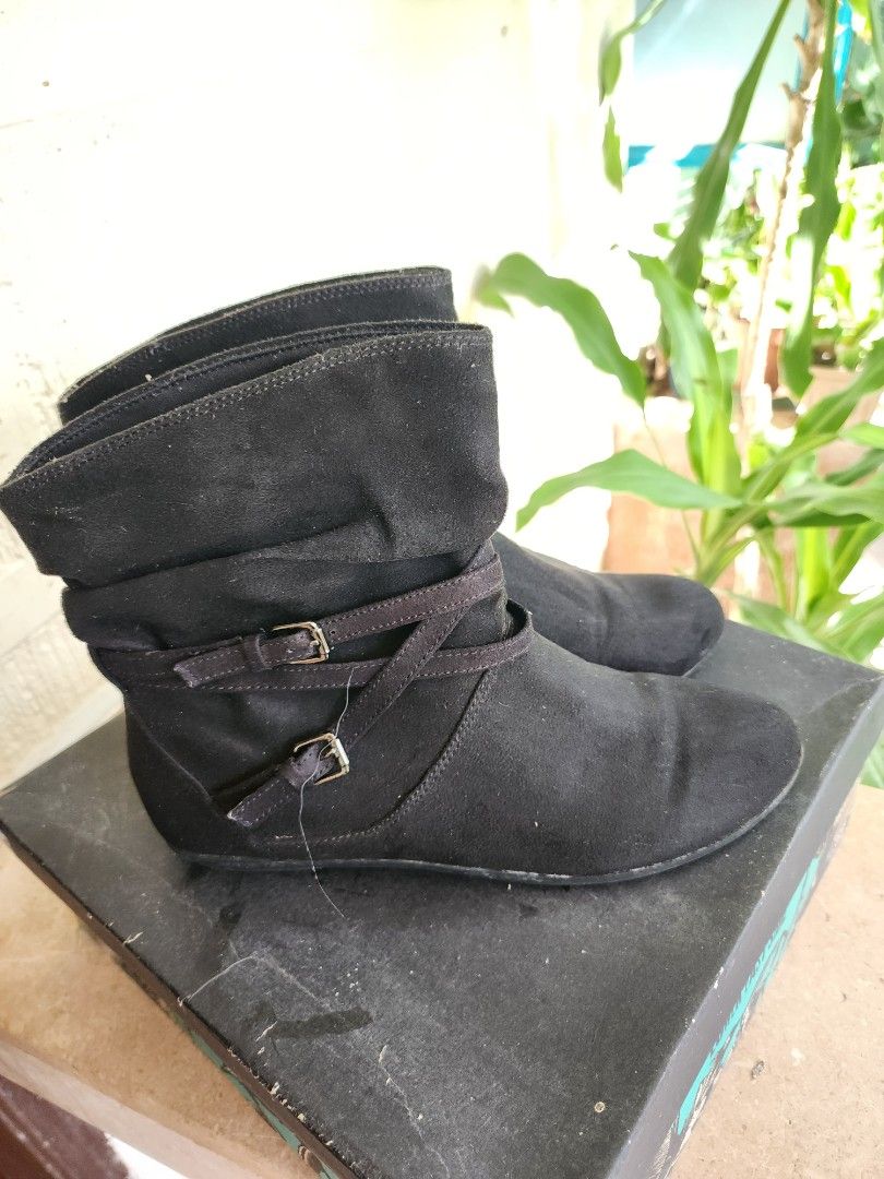Lower East Side Boots, Women's Fashion, Footwear, Boots on Carousell