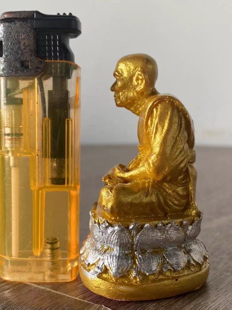 Lp Thuad Bucha Wat ChangHai, Hobbies & Toys, Memorabilia & Collectibles ...