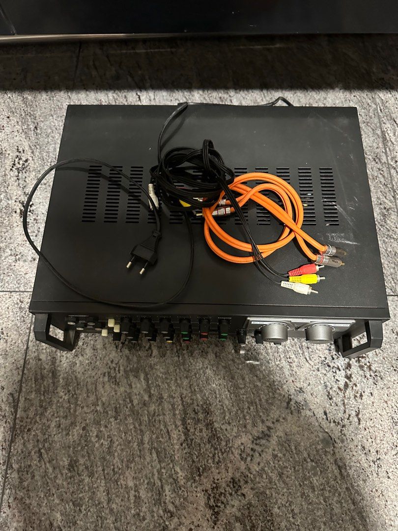 Martin Roland Digital Echo 7 Channel Mixing Amplifier KA-990, Audio ...