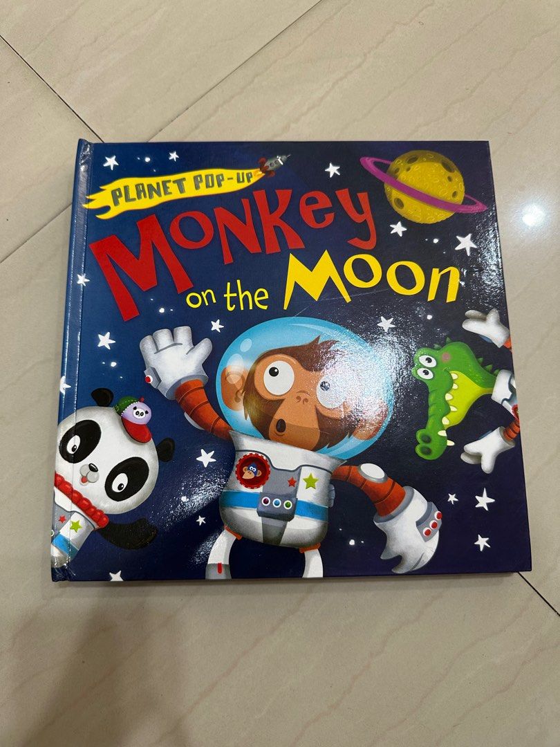 Monkey on the moon pop up book, Buku & Alat Tulis, Buku Anak-Anak di ...