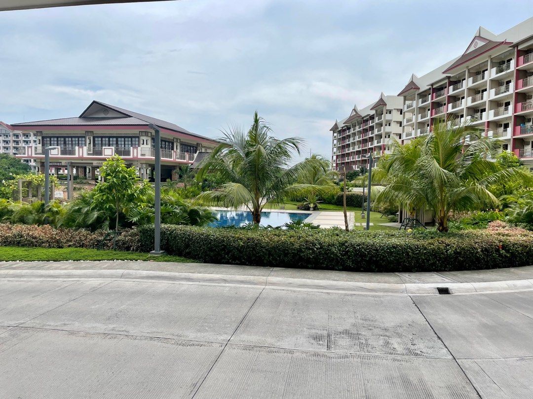 Mulberry Acacia Estates Taguig on Carousell