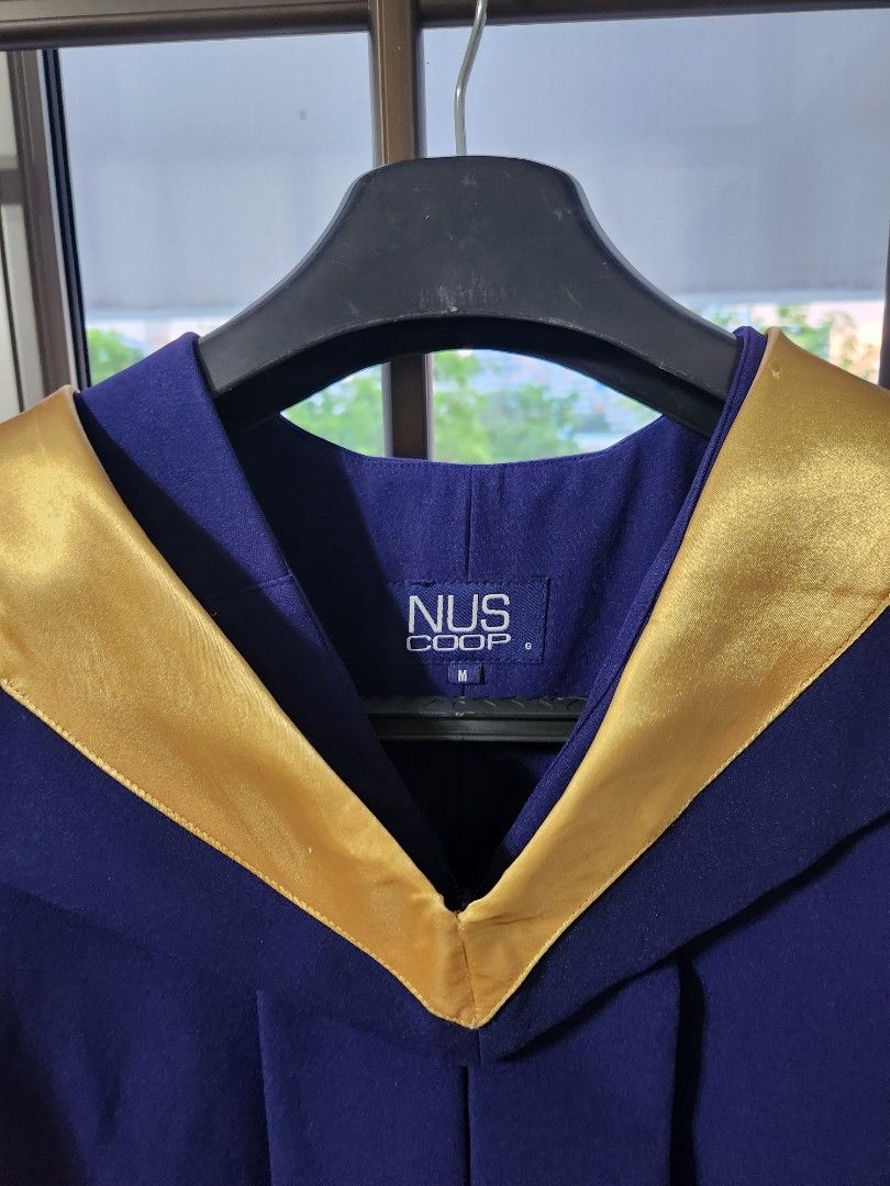 NUS Graduation Gown (Science), Men's Fashion, Coats, Jackets and ...