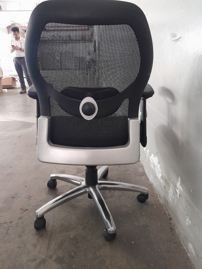 Office chair 2nd hand, Furniture & Home Living, Furniture, Chairs on ...