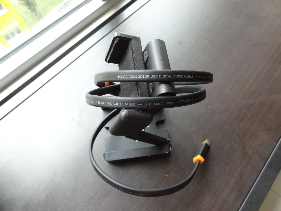 Oyaide NEO d+ Class A USB Cable, Audio, Other Audio Equipment on Carousell