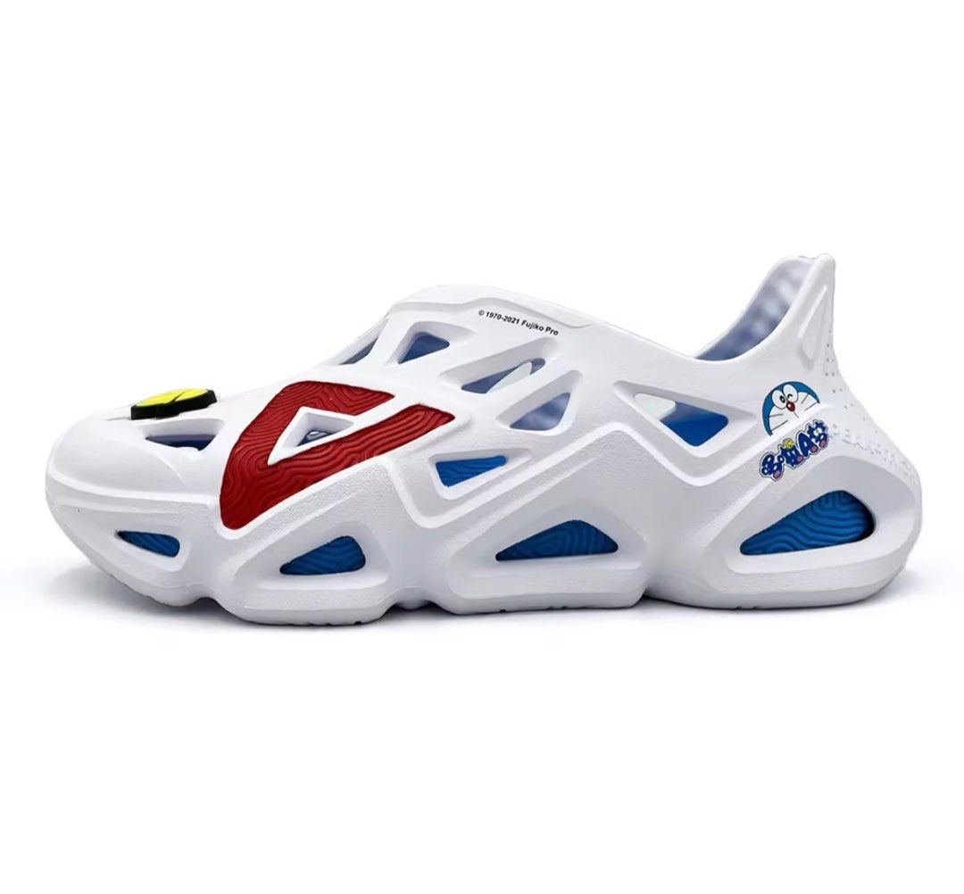 Peak taichi clogs doraemon limited edition on Carousell