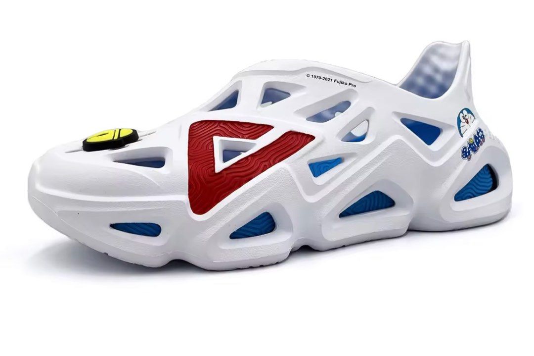 Peak taichi clogs doraemon limited edition on Carousell