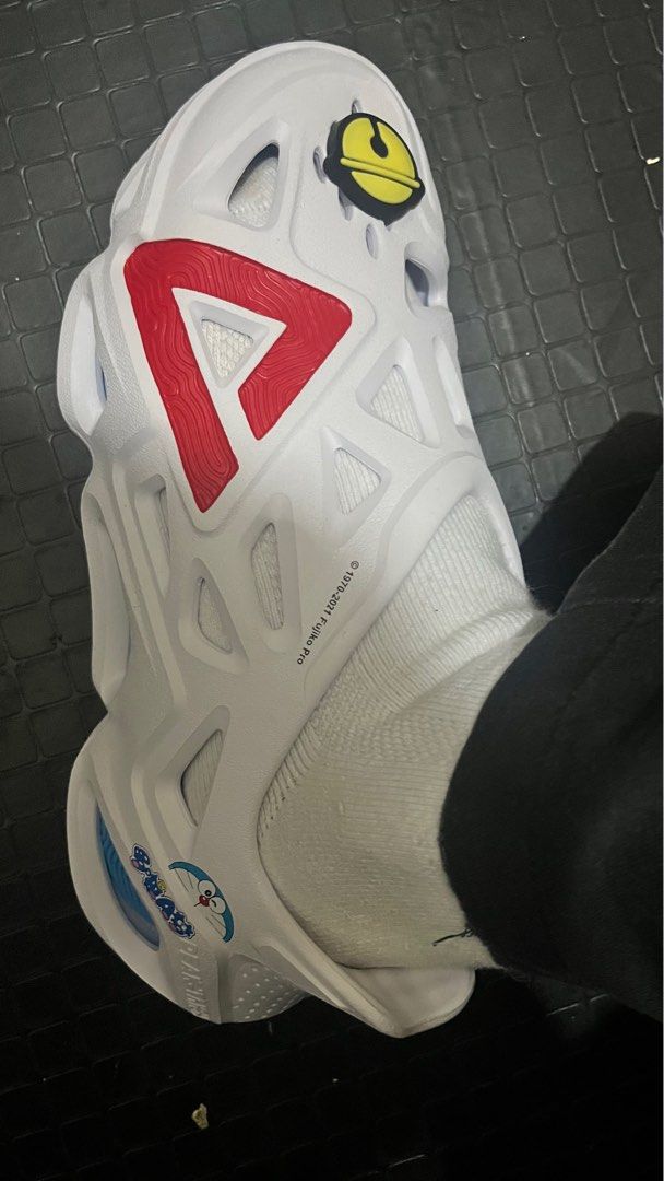 Peak taichi clogs doraemon limited edition on Carousell