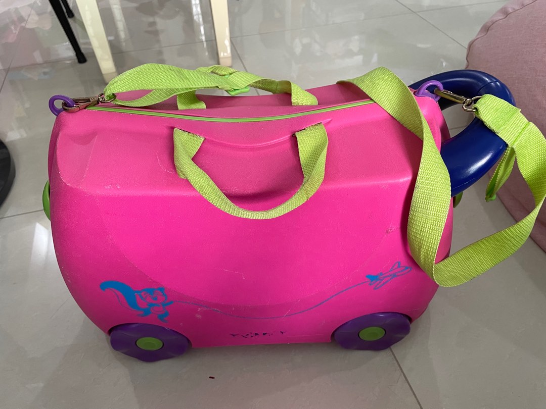 Pink Baby Kids Ride-on Luggage Pack/Ride/Tow, Hobbies & Toys, Travel ...