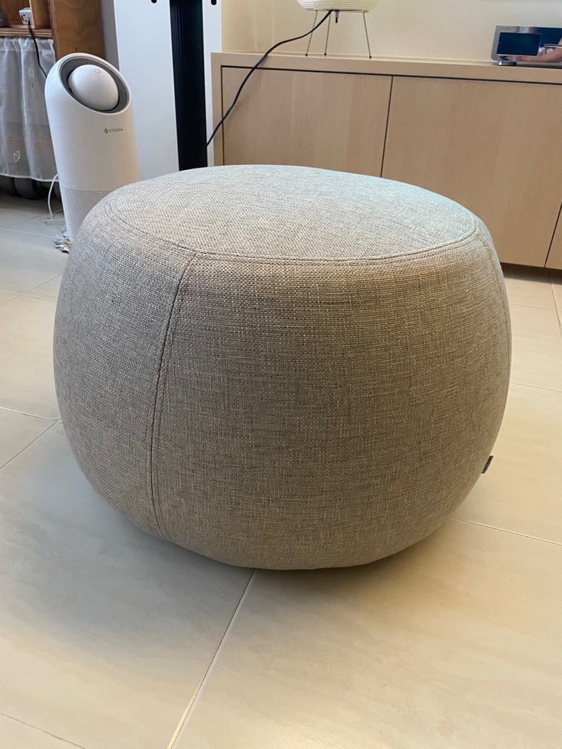 Pouf, Furniture & Home Living, Furniture, Other Home Furniture on Carousell