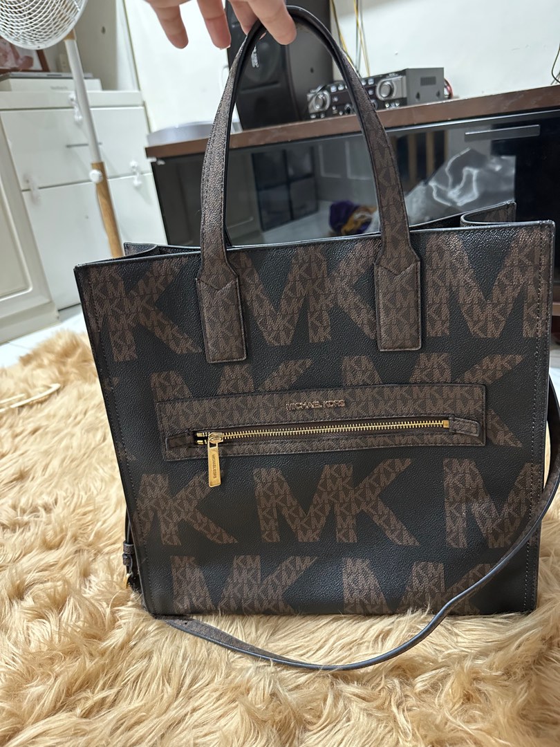 preloved original tote MK, Luxury, Bags & Wallets on Carousell
