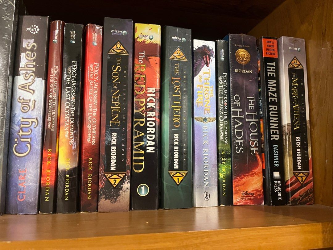 Rick Riordan Percy Jackson Series, Buku & Alat Tulis, Buku di Carousell
