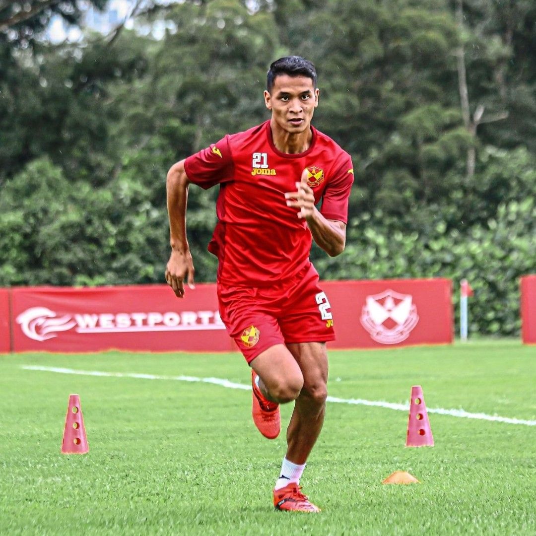 Selangor FC 2022 Away Kit Safuwan Baharudin, Sports Equipment, Sports ...