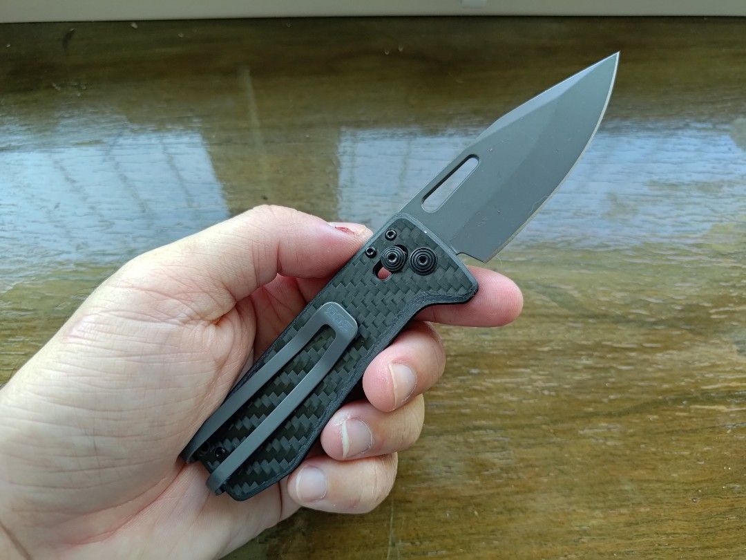 SOG Ultra XR Lock Folding Knife With Carbon Fiber, Sports Equipment ...