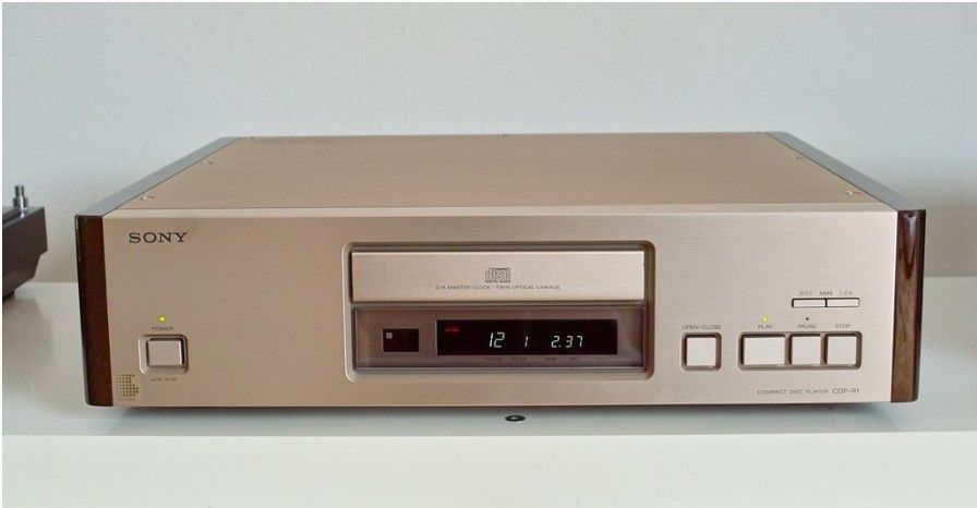 Sony CDP R1 純CD轉盤, 音響器材, 音樂播放裝置 MP3及CD Player - Carousell