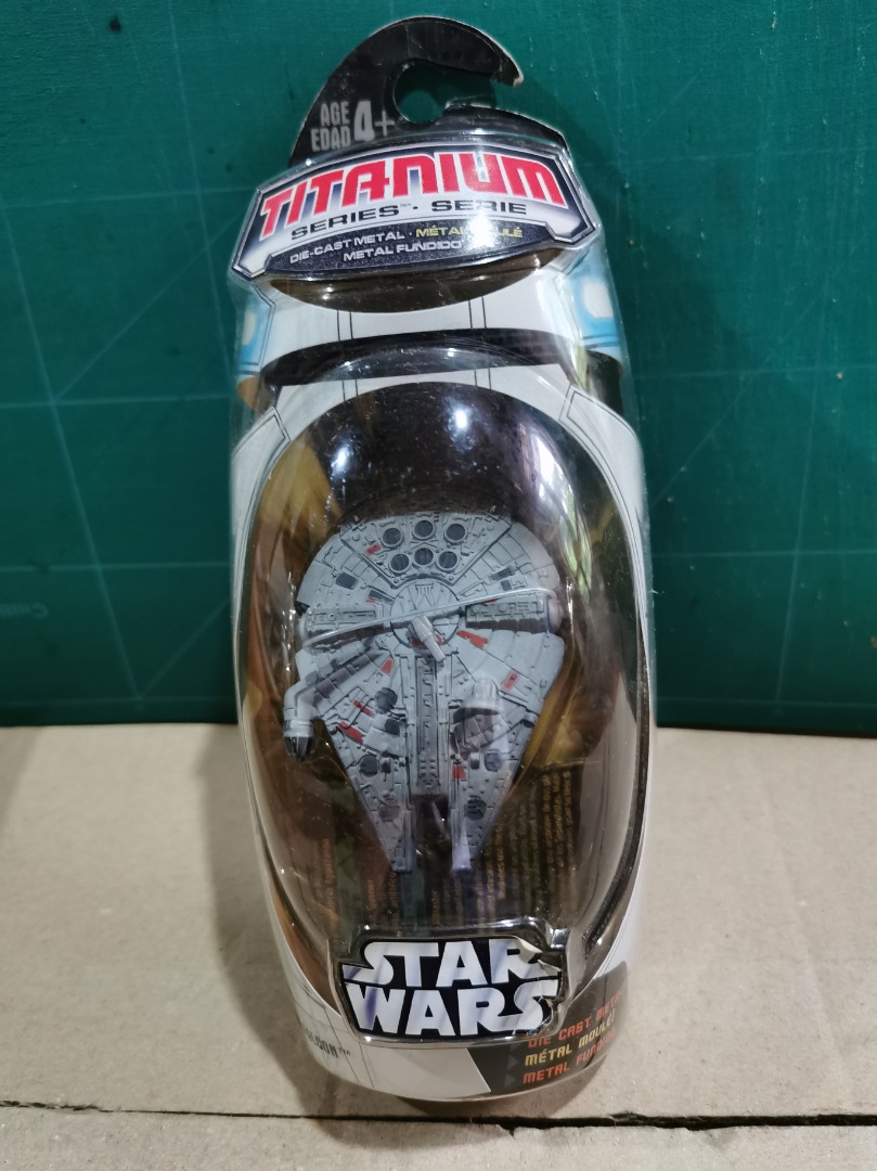Star Wars Titanium (3"): Millennium Falcon (Battle Damage Deco ...