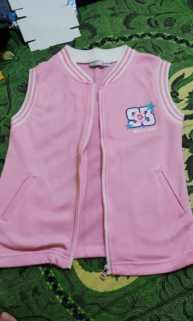 Take all 2 baju: rompi pink dan kaos kuning, buat ABG cewek, Fesyen ...