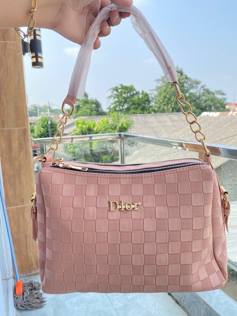 Tas Dior Pink 2 Ruang ada talpan ya, Fesyen Wanita, Tas & Dompet di ...