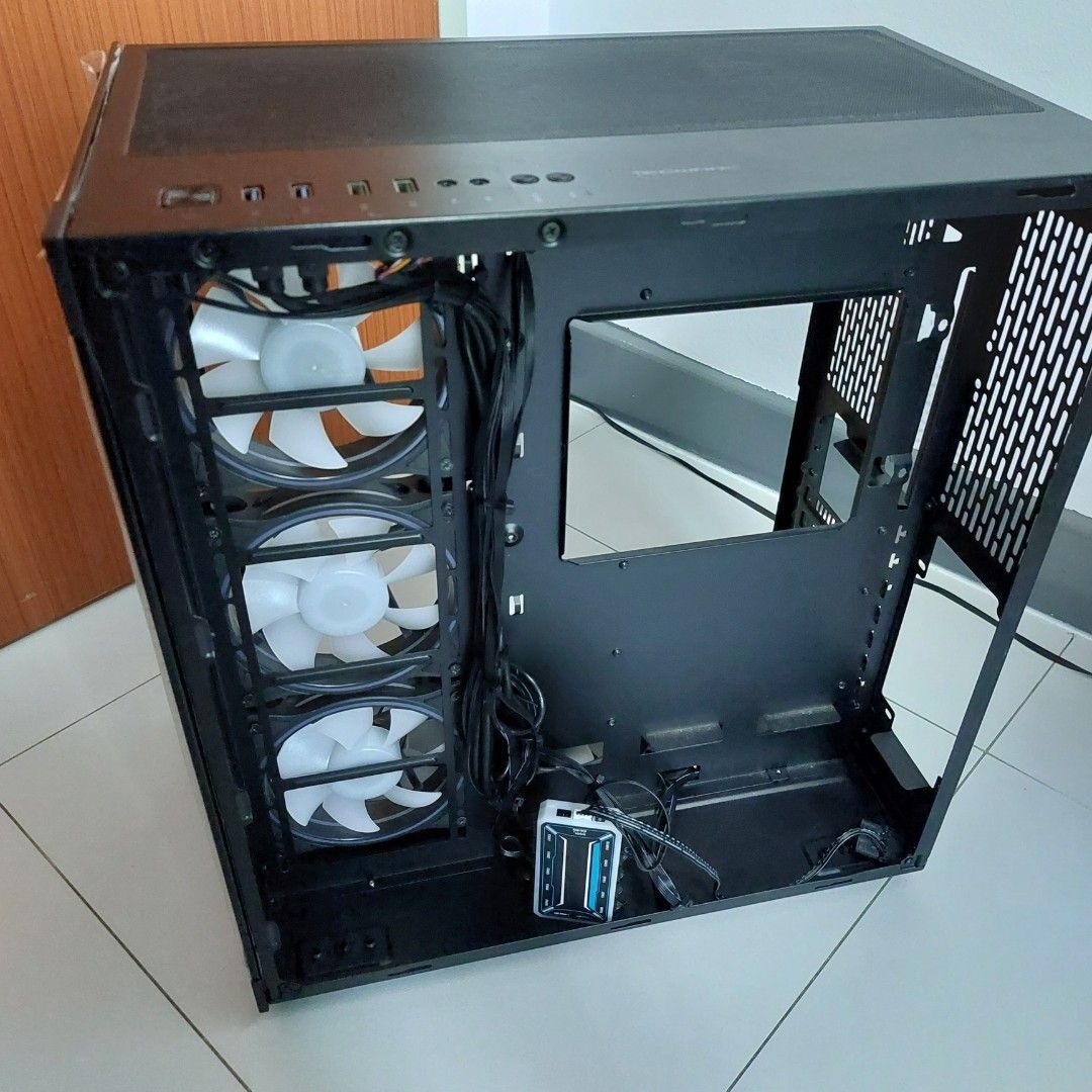 Tecware vxr 9 rgb fans controller hub, Computers & Tech, Parts ...