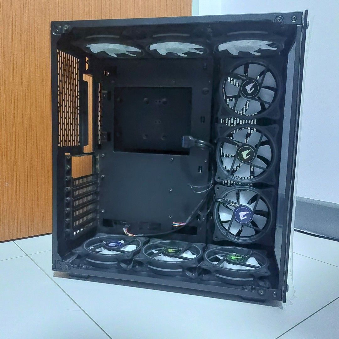 Tecware vxr 9 rgb fans controller hub, Computers & Tech, Parts ...