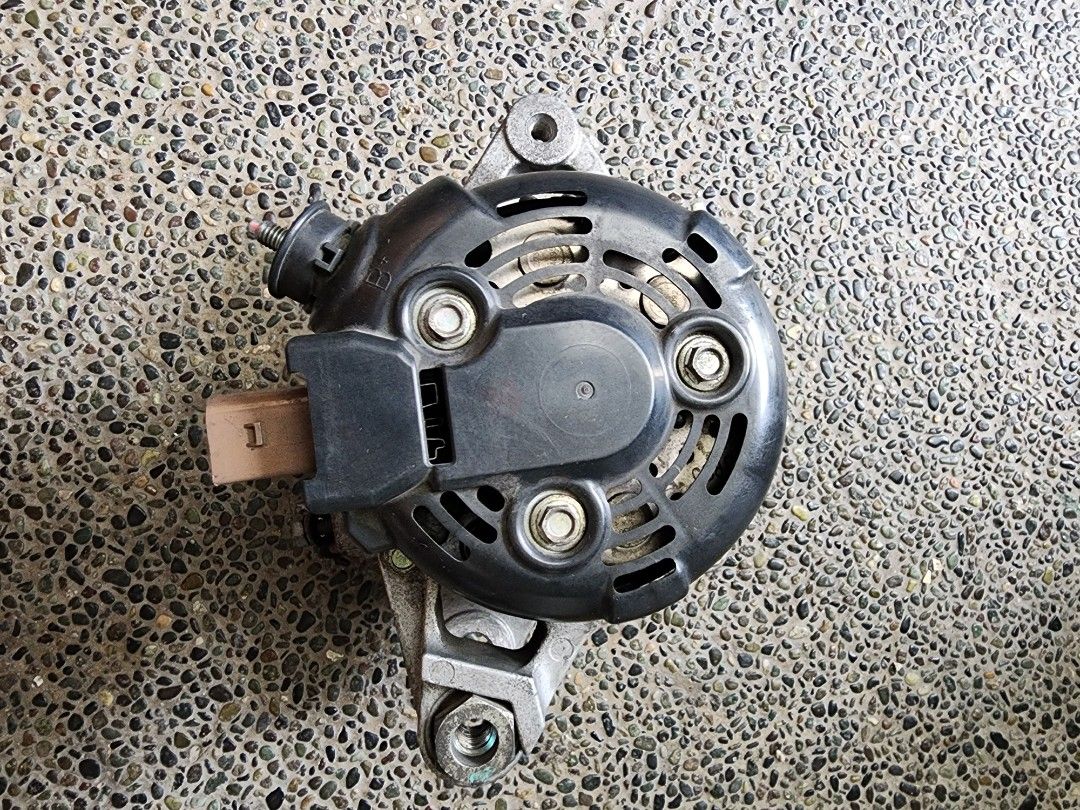Toyota Altis Alternator, Car Parts & Accessories, Engine and Aircon ...