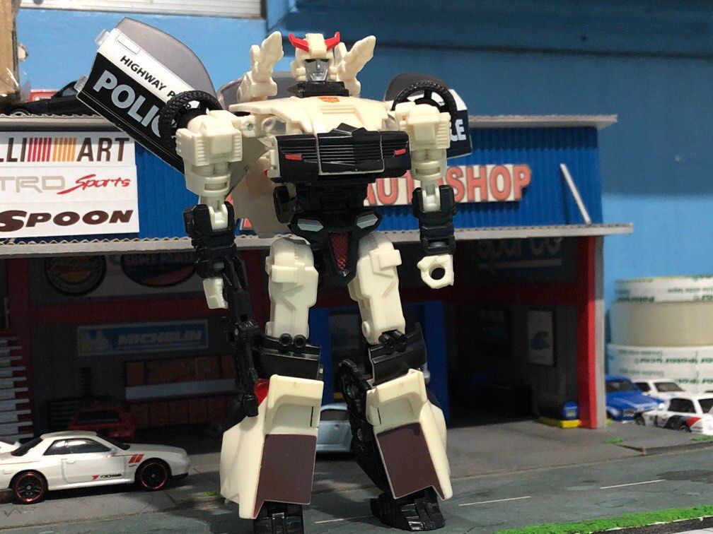 Transformers Generations Prowl, Hobbies & Toys, Toys & Games on Carousell