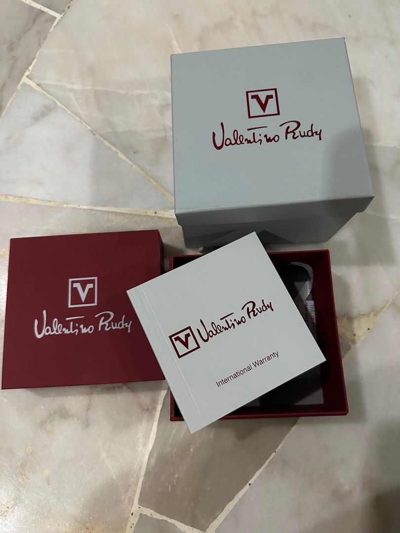 Valentino Rudy Watch, Women's Fashion, Watches & Accessories, Watches ...