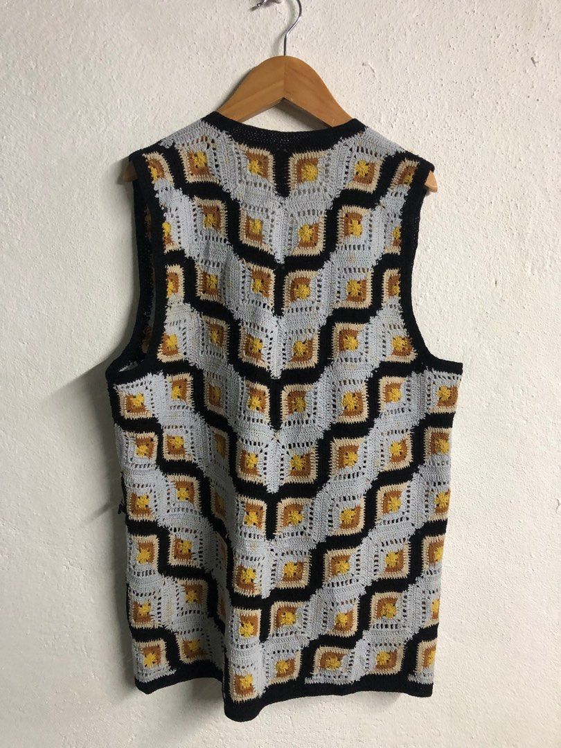 Vests kain kait, Men's Fashion, Tops & Sets, Vests on Carousell