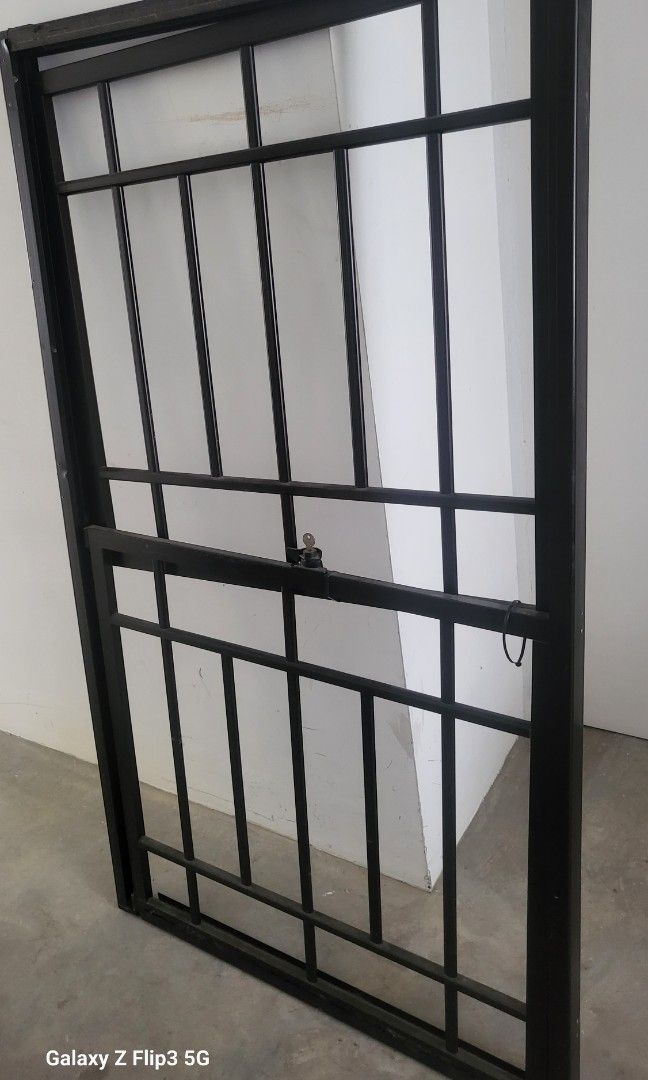Window grill for 1 bedroom house, Furniture & Home Living, Security ...