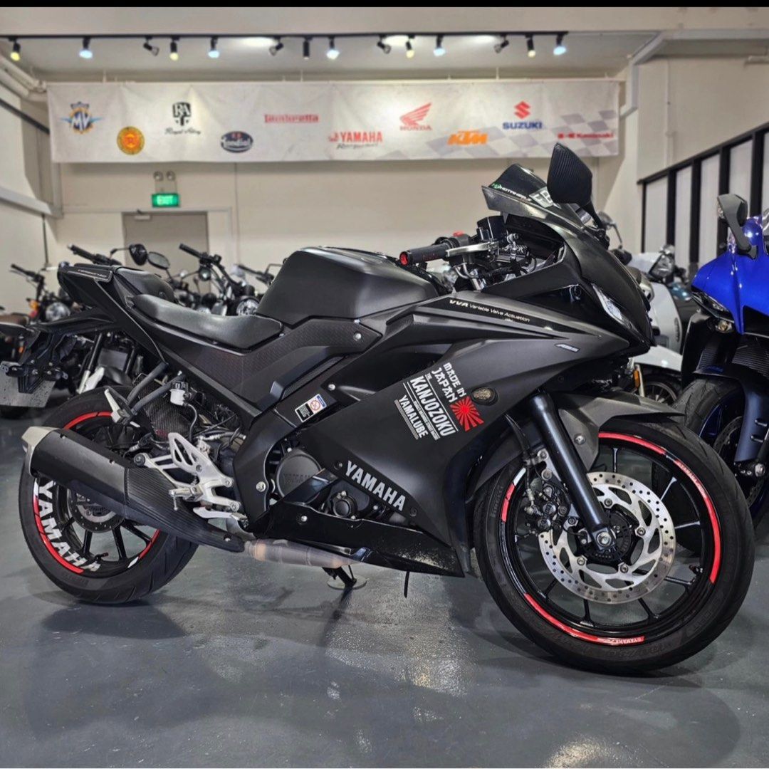 Yamaha R15 V3 (Pre owned), Motorcycles, Motorcycles for Sale, Class 2B on Carousell
