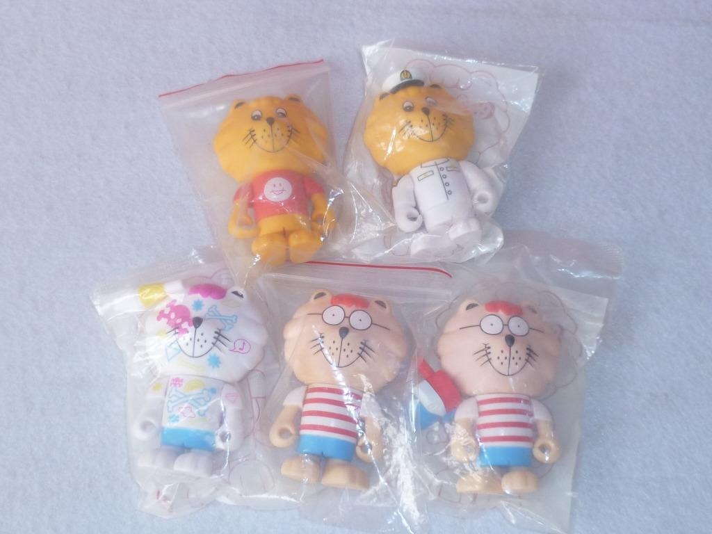 5 pcs. SG50 / SG SG50 FUNPACK SINGA LION FIGURINE - CUTE GRAFFITI ,NAVY ...