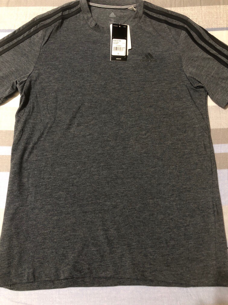 Adidas , 他的時尚, 休閒運動服飾在旋轉拍賣