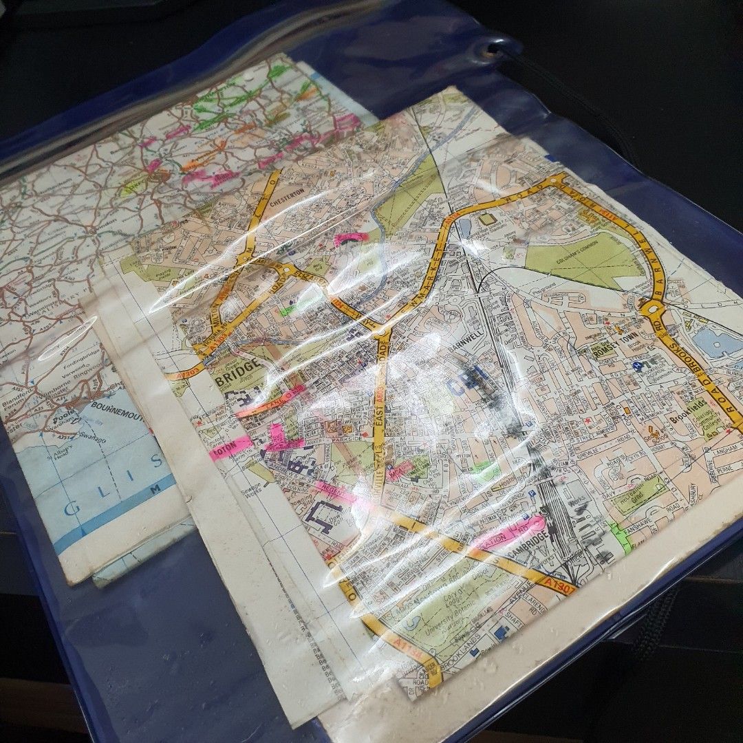 AQUAPAC 100% WEATHERPROOF MAP CASE, Sports Equipment, Hiking & Camping ...