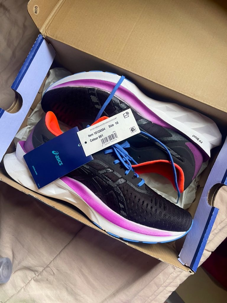 Asics Novablast 26.5cm UK8, Women's Fashion, Footwear, Sneakers on ...