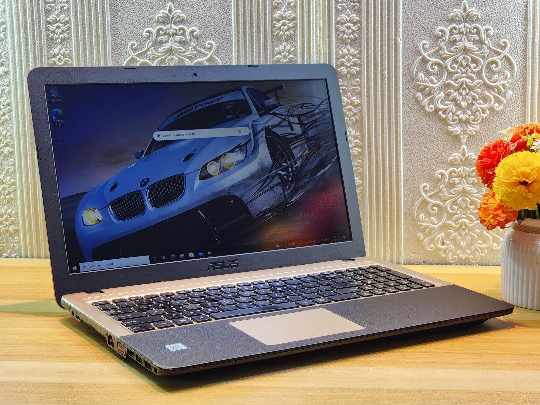 Asus SonicMaster X540UPR Core i7-8Th Gen 8Gb Ram 128Gb SSD AMD Radeon ...