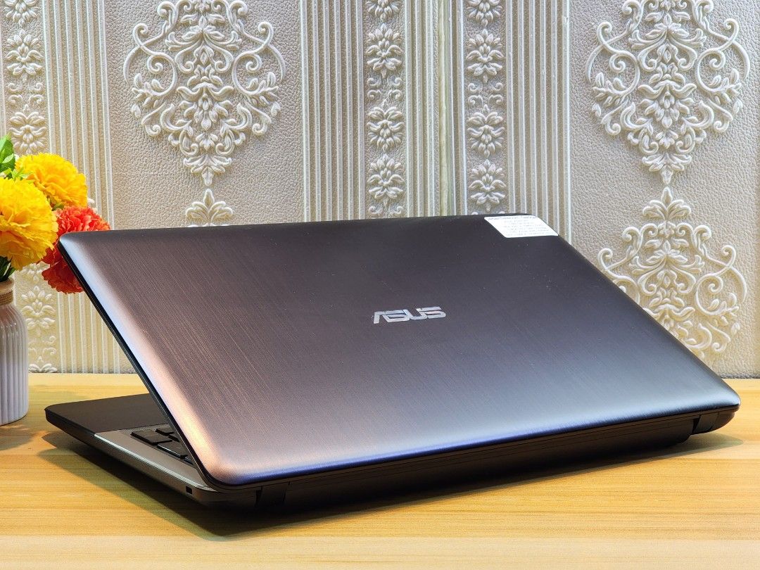 Asus SonicMaster X540UPR Core i7-8Th Gen 8Gb Ram 128Gb SSD AMD Radeon ...