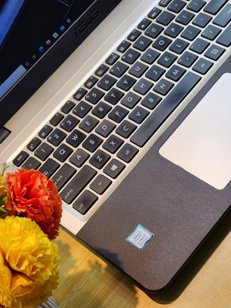 Asus SonicMaster X540UPR Core i7-8Th Gen 8Gb Ram 128Gb SSD AMD Radeon ...