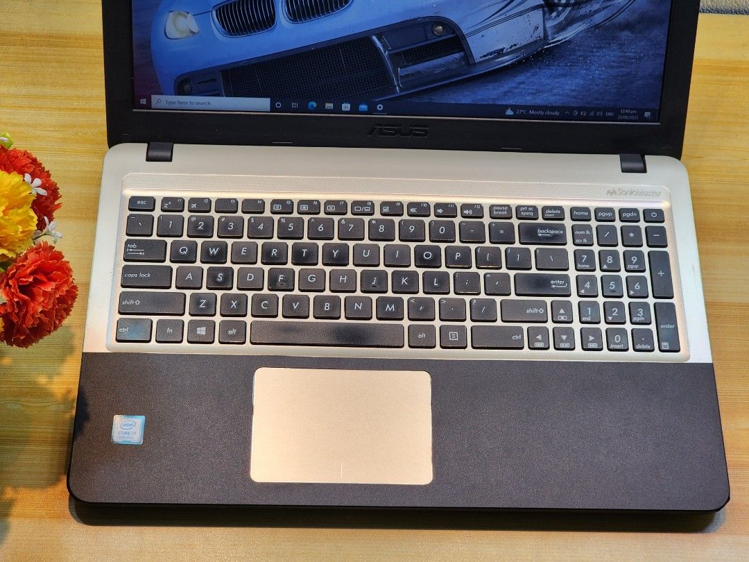 Asus SonicMaster X540UPR Core i7-8Th Gen 8Gb Ram 128Gb SSD AMD Radeon ...