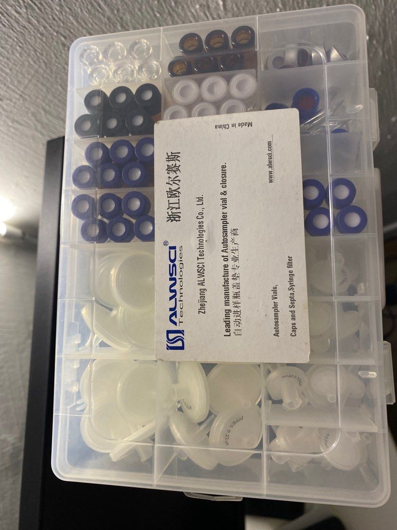 Autosampler Vial and Closure kit., Everything Else on Carousell