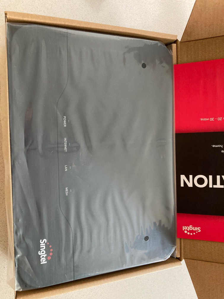 Brand new in box Singtel mesh router, Computers & Tech, Parts ...