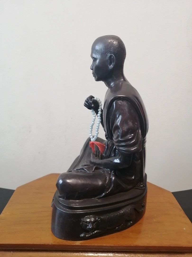 Bucha Kruba Srivichai, Hobbies & Toys, Religious Items on Carousell