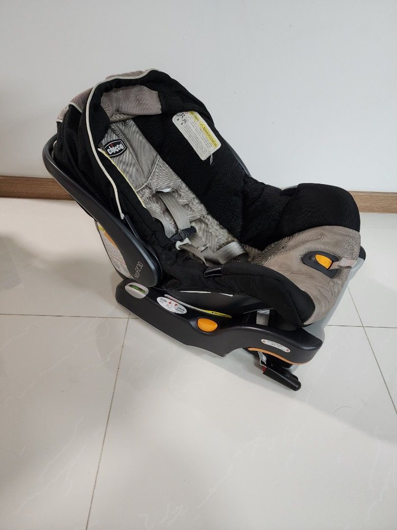 Chicco bravo keyfit 30, Babies & Kids, Going Out, Car Seats on Carousell