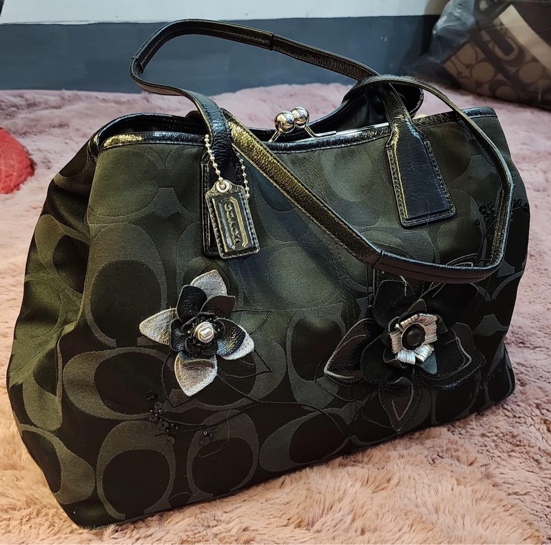 Coach Preloved, Luxury, Bags & Wallets on Carousell