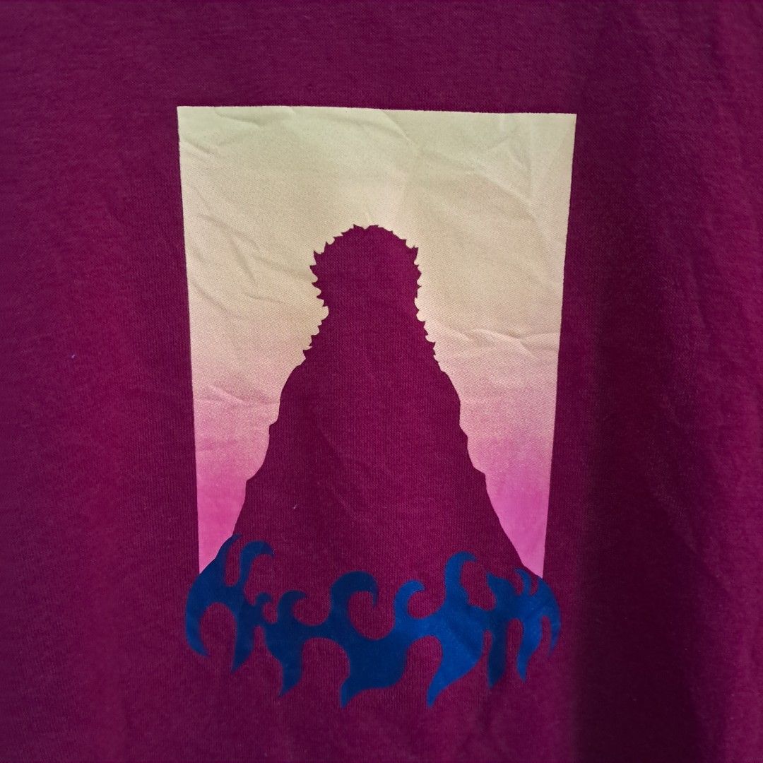 Crewneck GU x Demon Slayer "KimetsunoYaiba" like new, Fesyen Pria ...